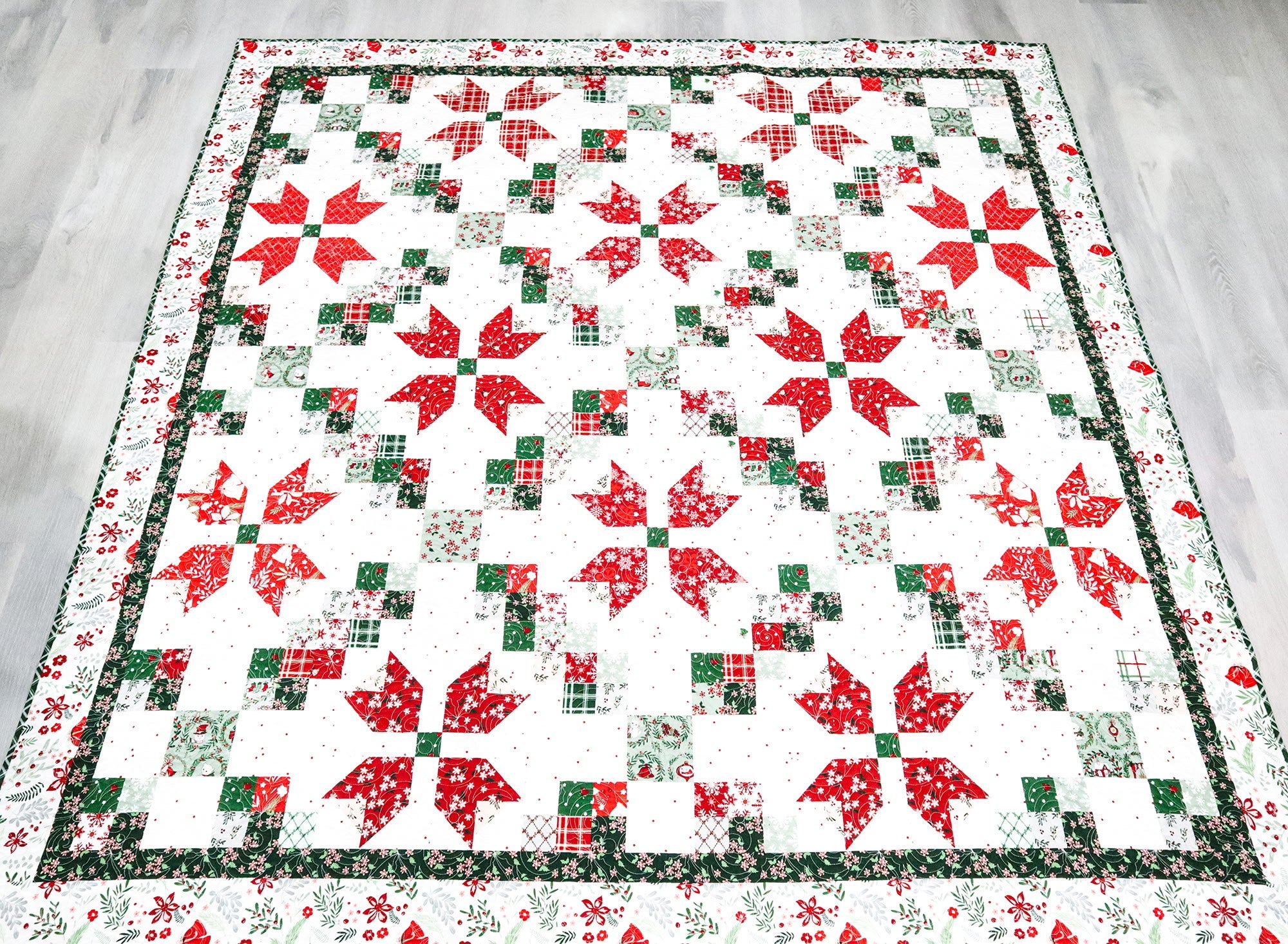 Patchwork Blooms Quilt Kit featuring Mistletoe & Holly – The Sewing House, Inc